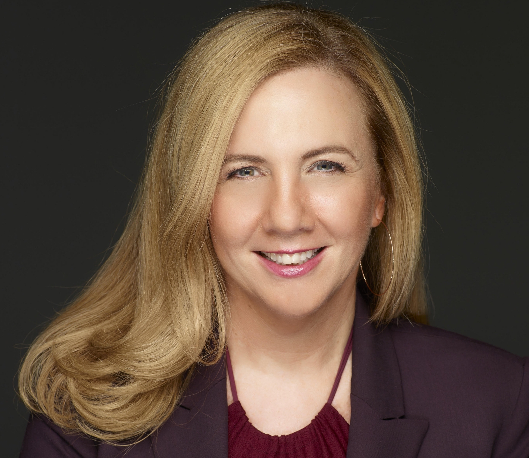 Featuring: Laurie Cameron – Living Above The Drama